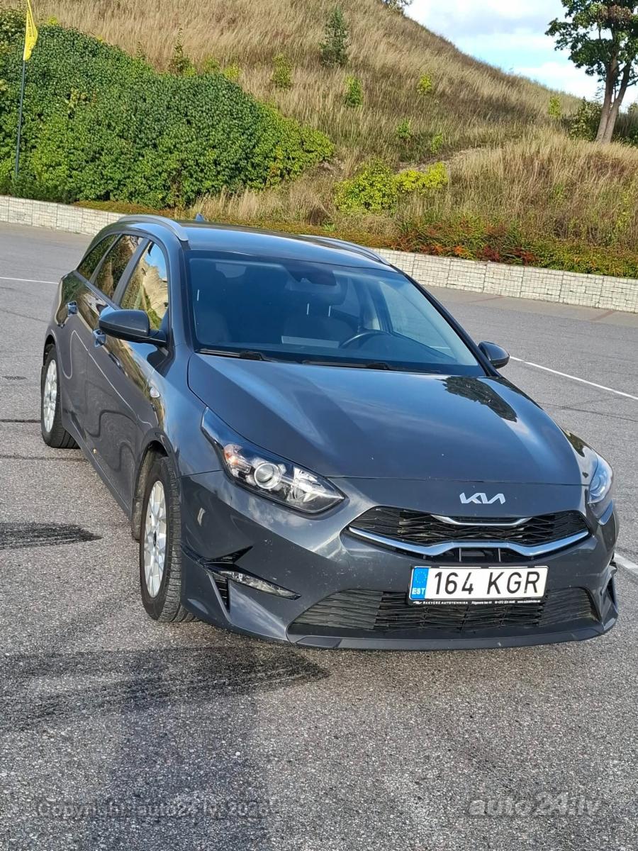 Grey Kia Ceed 2021 in Tallinn, with an engine capacity of 1.50 L and mileage of 59 thousand km for 11500 €, photo 1 on AUTOMOTO.COM.LV