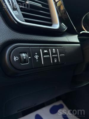 Grey Kia Ceed 2021 in Balvi, with an engine capacity of 1.60 L and mileage of 138 thousand km for 10900 €, photo 9 on AUTOMOTO.COM.LV