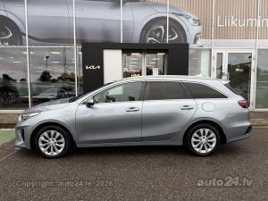 Grey Kia Ceed 2021 in Tallinn, with an engine capacity of 1.50 L and mileage of 119 thousand km for 12900 €, photo 3 on AUTOMOTO.COM.LV