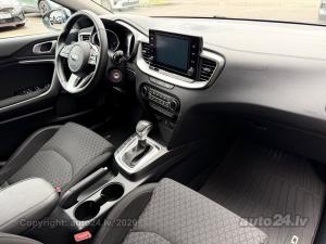 Grey Kia Ceed 2021 in Tallinn, with an engine capacity of 1.50 L and mileage of 119 thousand km for 12900 €, photo 5 on AUTOMOTO.COM.LV
