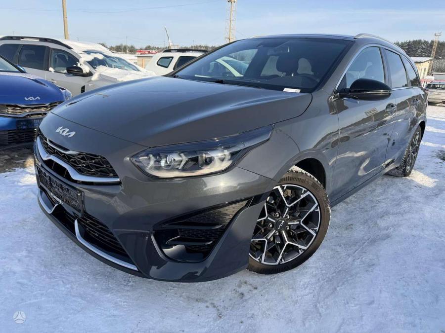 Grey Kia Ceed 2022 in Vilnius, with an engine capacity of 1.00 L and mileage of 181 thousand km for 12000 €, photo 2 on AUTOMOTO.COM.LV