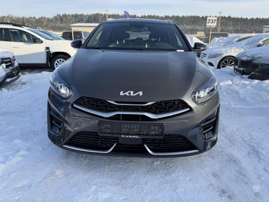 Grey Kia Ceed 2022 in Vilnius, with an engine capacity of 1.00 L and mileage of 181 thousand km for 12000 €, photo 9 on AUTOMOTO.COM.LV
