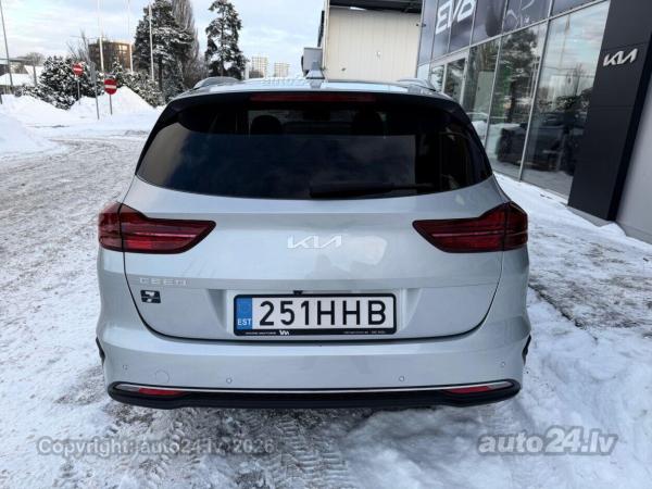 Pelēks Kia Ceed 2022 Tallina, ar dzinēja tilpumu 1.50 L un nobraukumu 69 tūkst. km par 15900 €, foto 3 vietnē AUTOMOTO.COM.LV