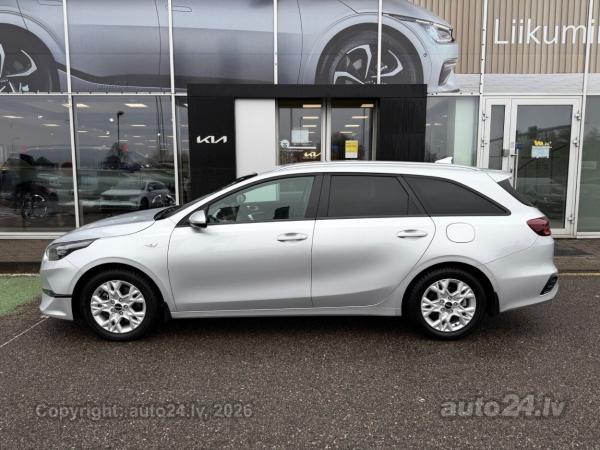 Pelēks Kia Ceed 2022 Tallina, ar dzinēja tilpumu 1.50 L un nobraukumu 30 tūkst. km par 18900 €, foto 2 vietnē AUTOMOTO.COM.LV