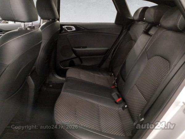 Pelēks Kia Ceed 2022 Tallina, ar dzinēja tilpumu 1.50 L un nobraukumu 68 tūkst. km par 17990 €, foto 7 vietnē AUTOMOTO.COM.LV
