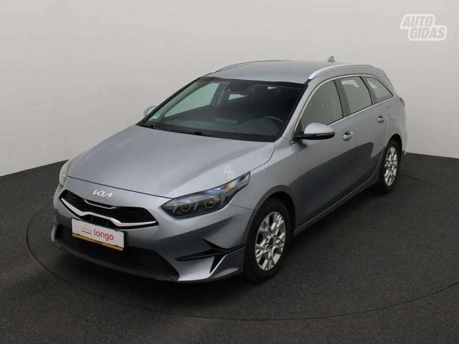 Grey Kia Ceed 2022 in Vilnius, with an engine capacity of 1.50 L and mileage of 218 thousand km for 10999 €, photo 1 on AUTOMOTO.COM.LV