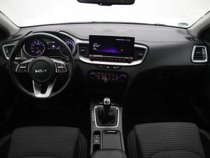 Grey Kia Ceed 2022 in Vilnius, with an engine capacity of 1.50 L and mileage of 218 thousand km for 10999 €, photo 3 on AUTOMOTO.COM.LV