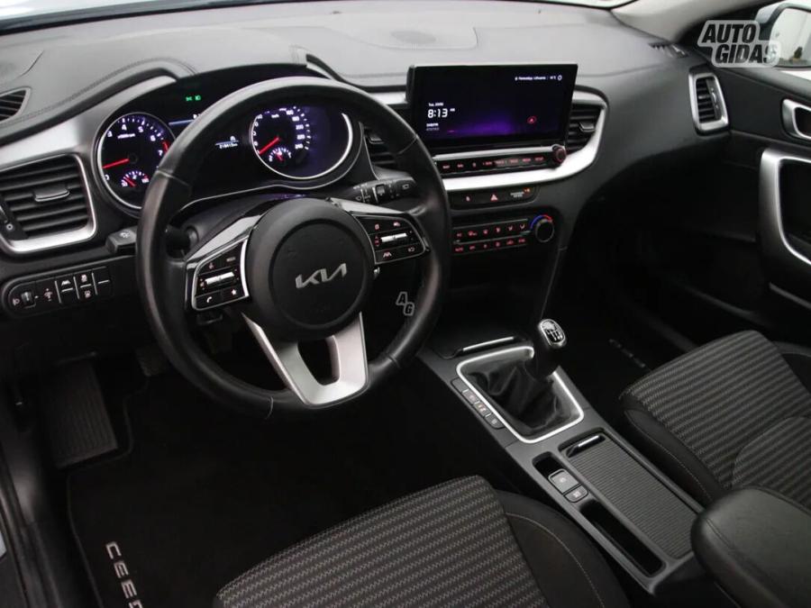 Grey Kia Ceed 2022 in Vilnius, with an engine capacity of 1.50 L and mileage of 218 thousand km for 10999 €, photo 17 on AUTOMOTO.COM.LV
