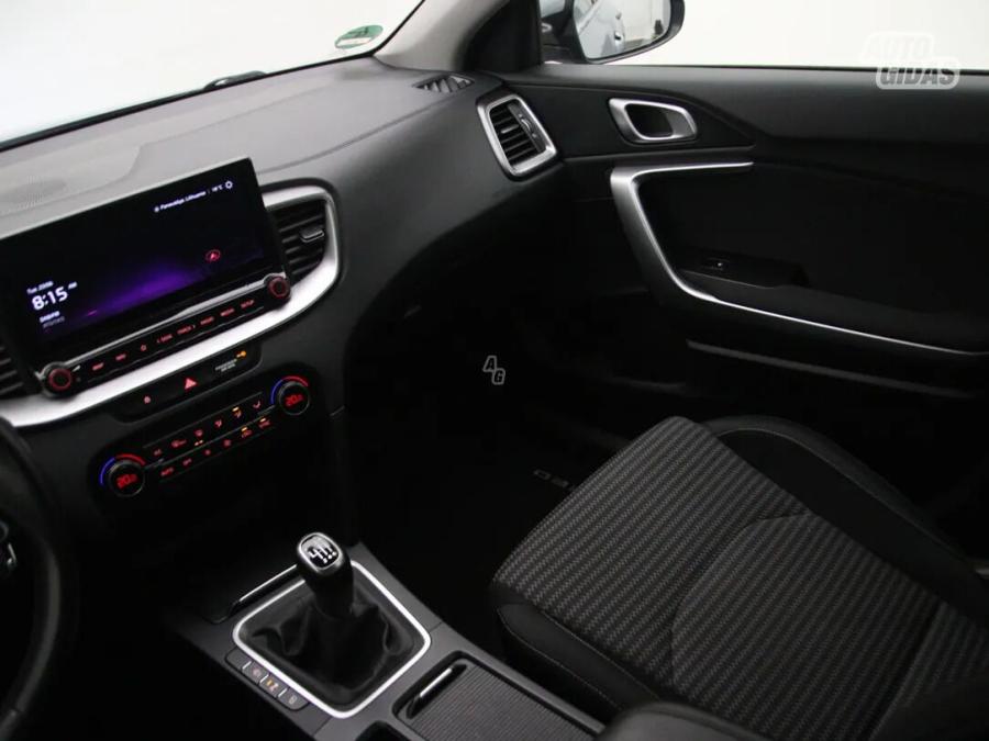 Grey Kia Ceed 2022 in Vilnius, with an engine capacity of 1.50 L and mileage of 218 thousand km for 10999 €, photo 22 on AUTOMOTO.COM.LV