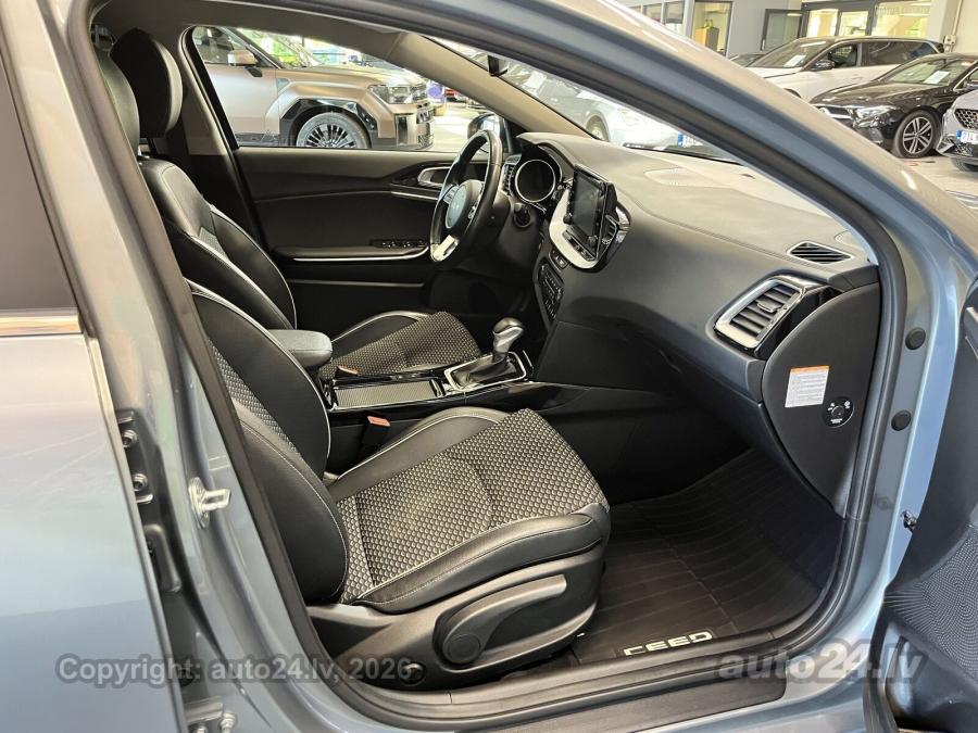 Grey Kia Ceed 2022 in Tallinn, with an engine capacity of 1.60 L and mileage of 93 thousand km for 16500 €, photo 6 on AUTOMOTO.COM.LV