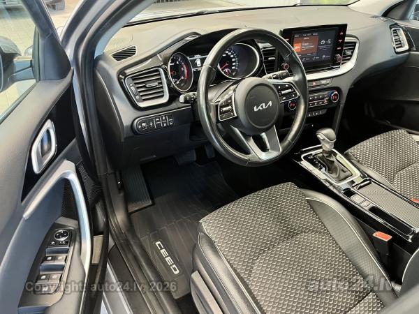 Grey Kia Ceed 2022 in Tallinn, with an engine capacity of 1.60 L and mileage of 93 thousand km for 16500 €, photo 7 on AUTOMOTO.COM.LV