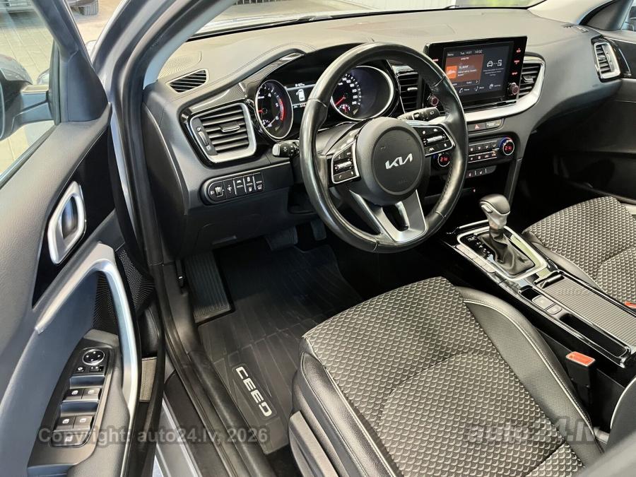 Grey Kia Ceed 2022 in Tallinn, with an engine capacity of 1.60 L and mileage of 93 thousand km for 16500 €, photo 8 on AUTOMOTO.COM.LV