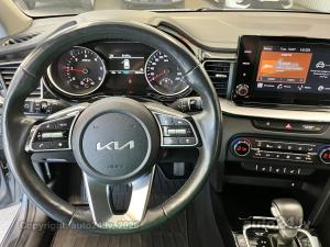 Grey Kia Ceed 2022 in Tallinn, with an engine capacity of 1.60 L and mileage of 93 thousand km for 16500 €, photo 11 on AUTOMOTO.COM.LV