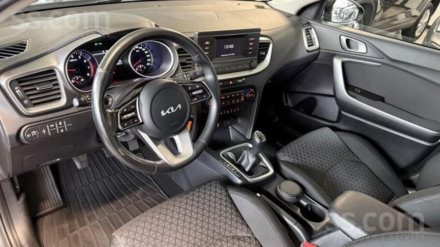 Grey Kia Ceed 2022 in Riga, with an engine capacity of 1.00 L and mileage of 126 thousand km for 10900 €, photo 12 on AUTOMOTO.COM.LV