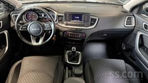 Grey Kia Ceed 2022 in Riga, with an engine capacity of 1.00 L and mileage of 126 thousand km for 10900 €, photo 17 on AUTOMOTO.COM.LV