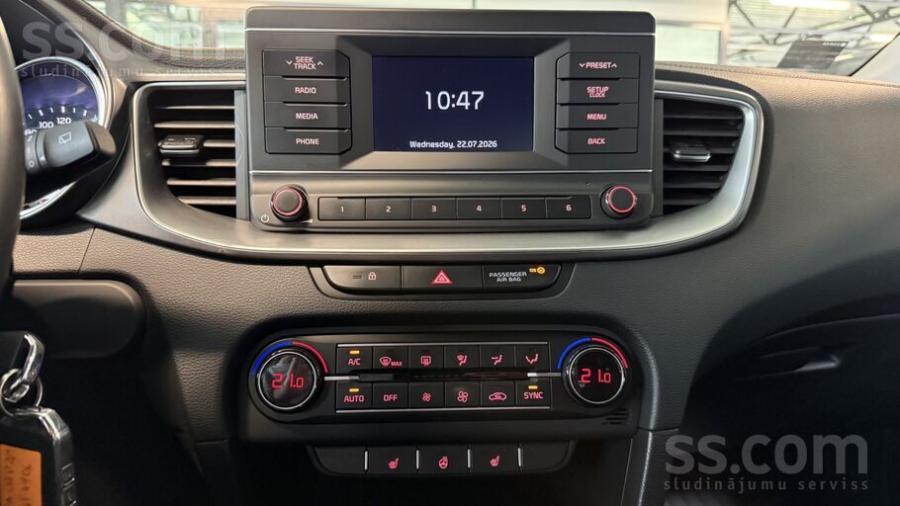 Grey Kia Ceed 2022 in Riga, with an engine capacity of 1.00 L and mileage of 126 thousand km for 10900 €, photo 21 on AUTOMOTO.COM.LV