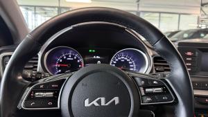 Grey Kia Ceed 2022 in Riga, with an engine capacity of 1.00 L and mileage of 126 thousand km for 1090000 €, photo 18 on AUTOMOTO.COM.LV