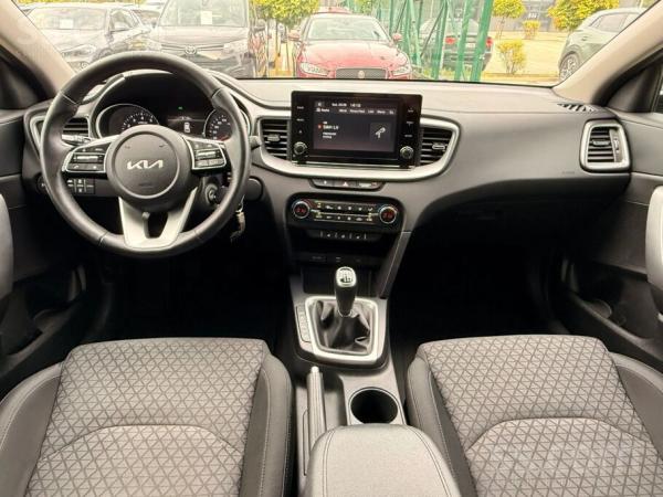 Pelēks Kia Ceed 2022 Rīga, ar dzinēja tilpumu 1.50 L un nobraukumu 105 tūkst. km par 12990 €, foto 9 vietnē AUTOMOTO.COM.LV