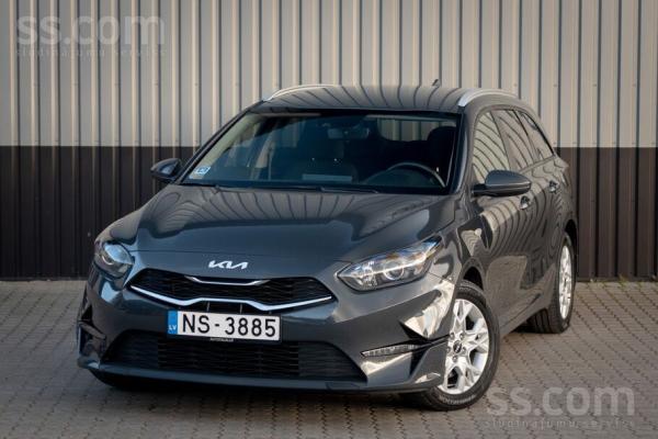 Grey Kia Ceed 2023 in Talsi, with an engine capacity of 1.60 L and mileage of 78 thousand km for 17490 €, photo 3 on AUTOMOTO.COM.LV