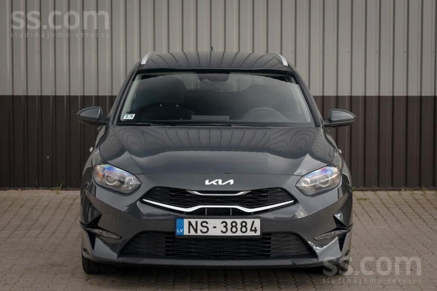Grey Kia Ceed 2023 in Tukums, with an engine capacity of 1.60 L and mileage of 92 thousand km for 16990 €, photo 2 on AUTOMOTO.COM.LV