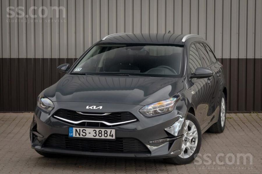 Grey Kia Ceed 2023 in Tukums, with an engine capacity of 1.60 L and mileage of 92 thousand km for 16990 €, photo 3 on AUTOMOTO.COM.LV
