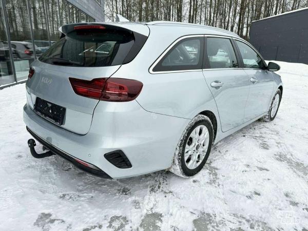 Grey Kia Ceed 2023 in Kaunas, with an engine capacity of 1.00 L and mileage of 171 thousand km for 10800 €, photo 3 on AUTOMOTO.COM.LV