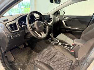Pelēks Kia Ceed 2023 Tallina, ar dzinēja tilpumu 1.50 L un nobraukumu 45 tūkst. km par 19990 €, foto 10 vietnē AUTOMOTO.COM.LV