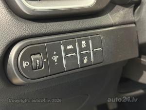 Pelēks Kia Ceed 2023 Tallina, ar dzinēja tilpumu 1.50 L un nobraukumu 45 tūkst. km par 19990 €, foto 13 vietnē AUTOMOTO.COM.LV