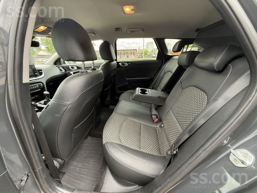Pelēks Kia Ceed 2023 Jelgava, ar dzinēja tilpumu 1.50 L un nobraukumu 67 tūkst. km par 14900 €, foto 12 vietnē AUTOMOTO.COM.LV