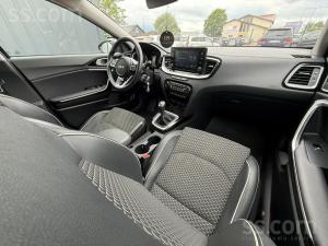 Pelēks Kia Ceed 2023 Jelgava, ar dzinēja tilpumu 1.50 L un nobraukumu 67 tūkst. km par 14900 €, foto 14 vietnē AUTOMOTO.COM.LV