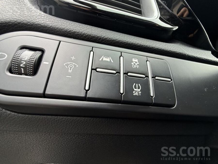 Pelēks Kia Ceed 2023 Jelgava, ar dzinēja tilpumu 1.50 L un nobraukumu 67 tūkst. km par 14900 €, foto 22 vietnē AUTOMOTO.COM.LV