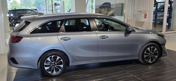 Pelēks Kia Ceed 2023 Šauļi, ar dzinēja tilpumu 1.58 L un nobraukumu 60 tūkst. km par 18900 €, foto 5 vietnē AUTOMOTO.COM.LV