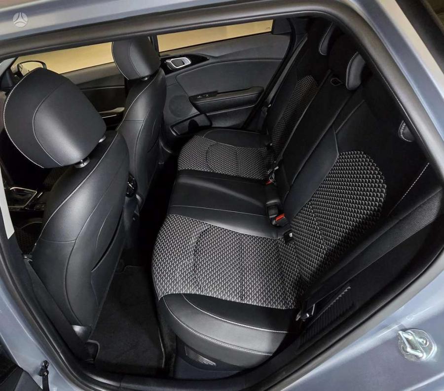 Pelēks Kia Ceed 2023 Šauļi, ar dzinēja tilpumu 1.58 L un nobraukumu 60 tūkst. km par 18900 €, foto 29 vietnē AUTOMOTO.COM.LV