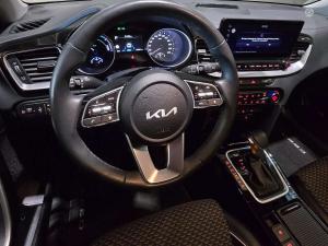 Pelēks Kia Ceed 2023 Šauļi, ar dzinēja tilpumu 1.58 L un nobraukumu 60 tūkst. km par 18900 €, foto 31 vietnē AUTOMOTO.COM.LV