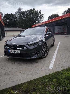 Grey Kia Ceed 2023 in Riga, with an engine capacity of 1.50 L and mileage of 66 thousand km for 15500 €, photo 3 on AUTOMOTO.COM.LV
