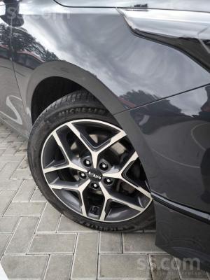 Grey Kia Ceed 2023 in Riga, with an engine capacity of 1.50 L and mileage of 66 thousand km for 15500 €, photo 13 on AUTOMOTO.COM.LV