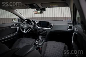 Pelēks Kia Ceed 2023 Tukums, ar dzinēja tilpumu 1.60 L un nobraukumu 115 tūkst. km par 14990 €, foto 9 vietnē AUTOMOTO.COM.LV