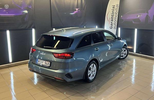 Grey Kia Ceed 2023 in Vilnius, with an engine capacity of 1.50 L and mileage of 80 thousand km for 16500 €, photo 2 on AUTOMOTO.COM.LV