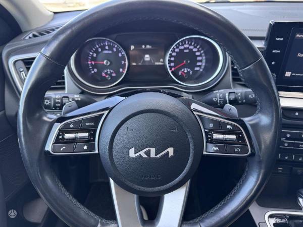 Grey Kia Ceed 2023 in Vilnius, with an engine capacity of 1.50 L and mileage of 80 thousand km for 16500 €, photo 6 on AUTOMOTO.COM.LV