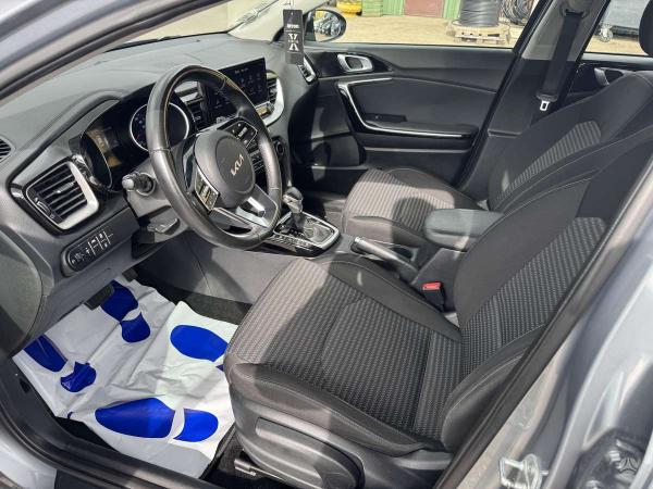Grey Kia Ceed 2023 in Taurage, with an engine capacity of 1.60 L and mileage of 220 thousand km for 10600 €, photo 8 on AUTOMOTO.COM.LV