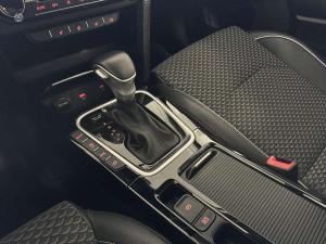 Grey Kia Ceed 2023 in Vilnius, with an engine capacity of 1.48 L and mileage of 49 thousand km for 19989 €, photo 13 on AUTOMOTO.COM.LV
