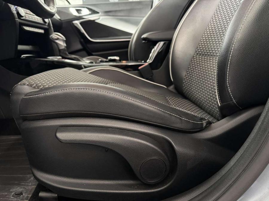 Grey Kia Ceed 2023 in Vilnius, with an engine capacity of 1.48 L and mileage of 49 thousand km for 19989 €, photo 19 on AUTOMOTO.COM.LV
