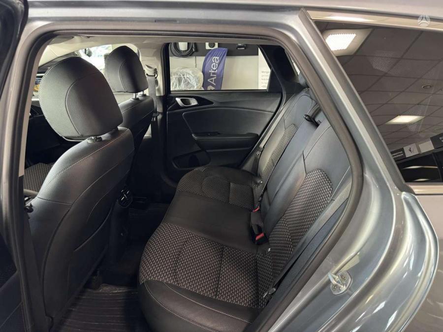 Grey Kia Ceed 2023 in Vilnius, with an engine capacity of 1.48 L and mileage of 49 thousand km for 19989 €, photo 22 on AUTOMOTO.COM.LV