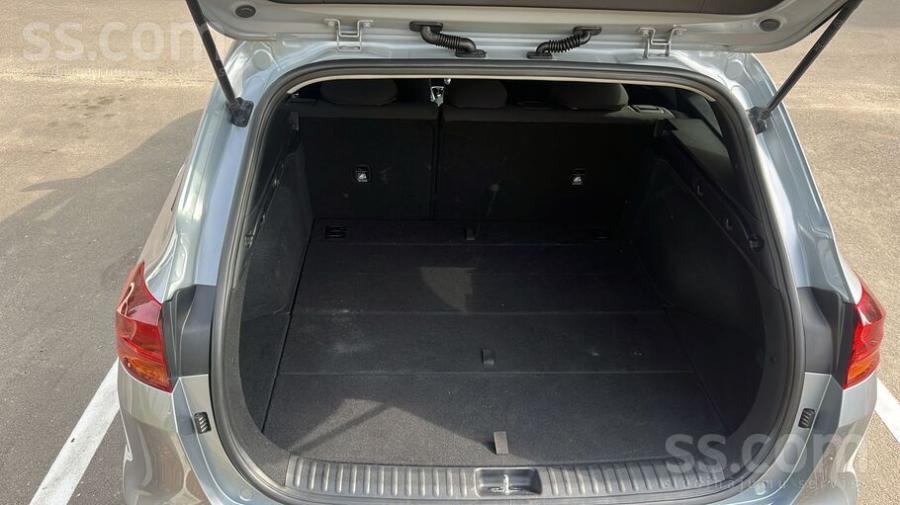 Pelēks Kia Ceed 2023 Rīga, ar dzinēja tilpumu 1.50 L un nobraukumu 58 tūkst. km par 16000 €, foto 8 vietnē AUTOMOTO.COM.LV