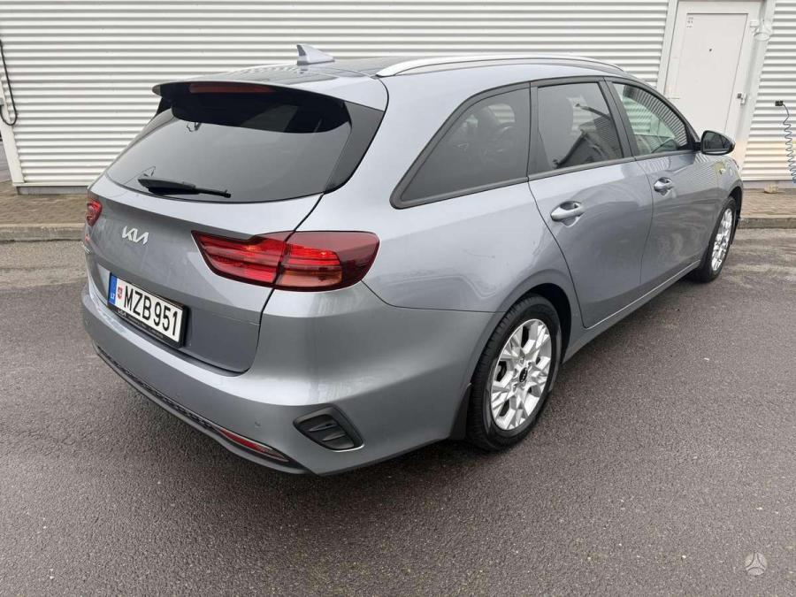 Grey Kia Ceed 2024 in Vilnius, with an engine capacity of 1.48 L and mileage of 100 thousand km for 16650 €, photo 4 on AUTOMOTO.COM.LV