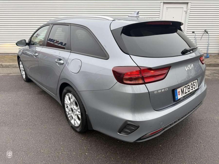 Grey Kia Ceed 2024 in Vilnius, with an engine capacity of 1.48 L and mileage of 100 thousand km for 16650 €, photo 5 on AUTOMOTO.COM.LV