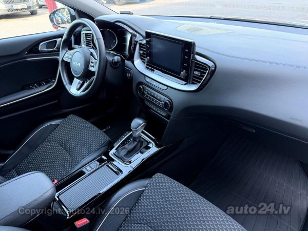 Pelēks Kia Ceed 2024 Tallina, ar dzinēja tilpumu 1.50 L un nobraukumu 61 tūkst. km par 22900 €, foto 5 vietnē AUTOMOTO.COM.LV