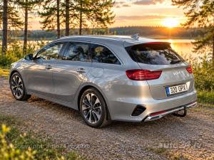 Pelēks Kia Ceed 2024 Tallina, ar dzinēja tilpumu 1.60 L un nobraukumu 31 tūkst. km par 19500 €, foto 4 vietnē AUTOMOTO.COM.LV