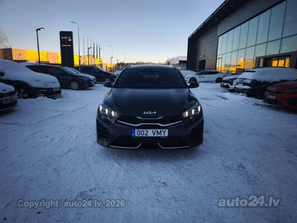 Pelēks Kia Ceed 2025 Tallina, ar dzinēja tilpumu 1.50 L un nobraukumu 5 tūkst. km par 29900 €, foto 3 vietnē AUTOMOTO.COM.LV