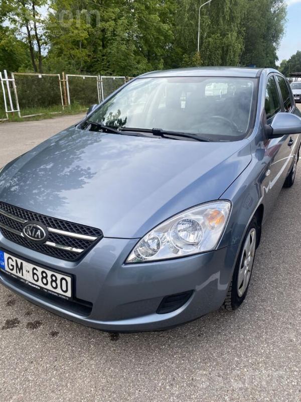 Kia Ceed 2007 Jelgava, ar dzinēja tilpumu 1.60 L un nobraukumu 219 tūkst. km par 2100 €, foto 1 vietnē AUTOMOTO.COM.LV